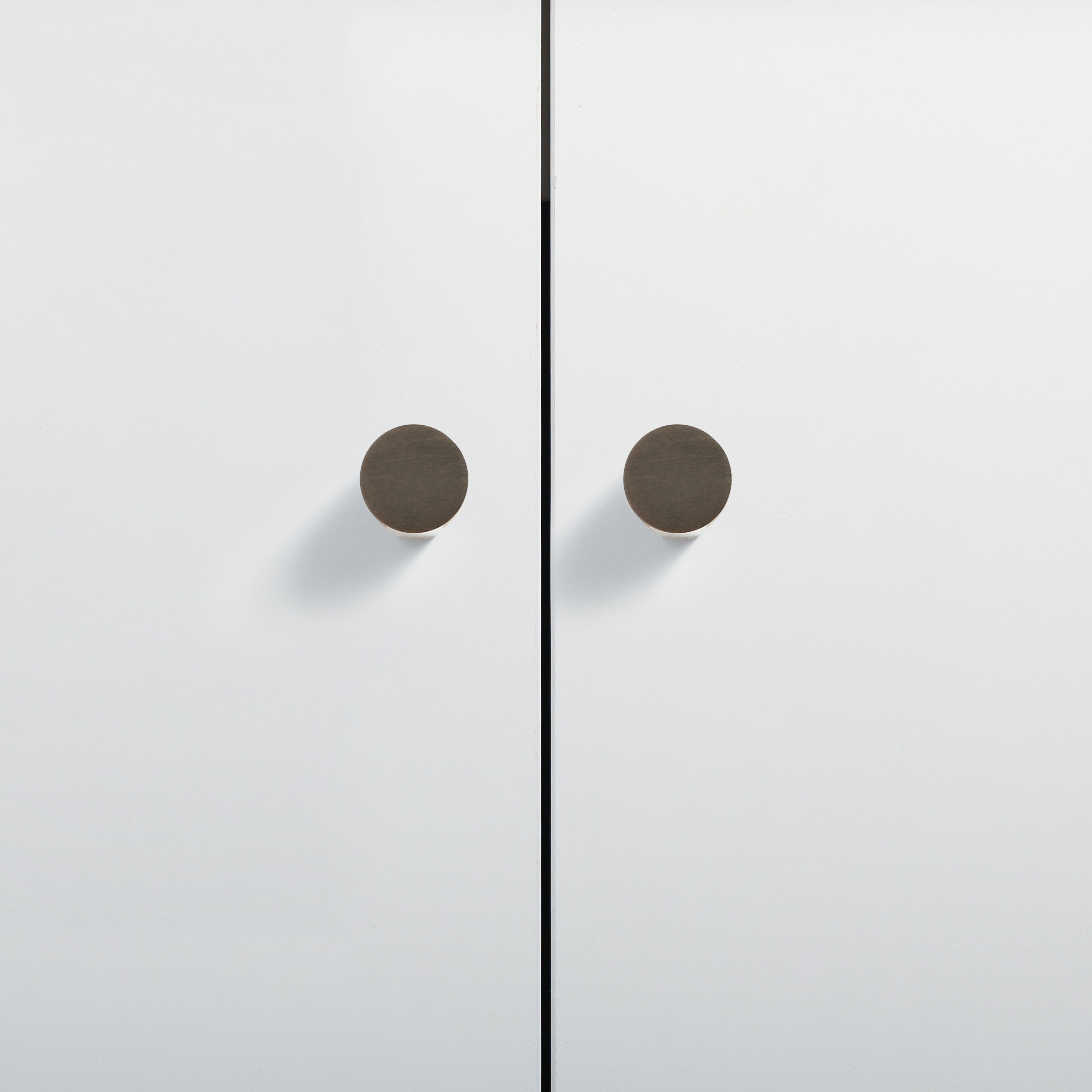 Vera Collection | Modern Minimalist Cabinet Handles | Zano Hardware